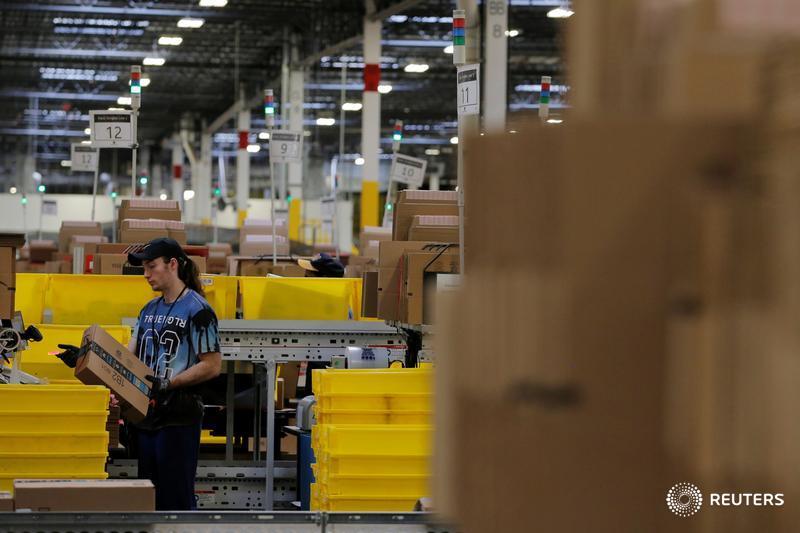 Amazon's Italian warehouse workers maintain overtime ban over Christmas ...